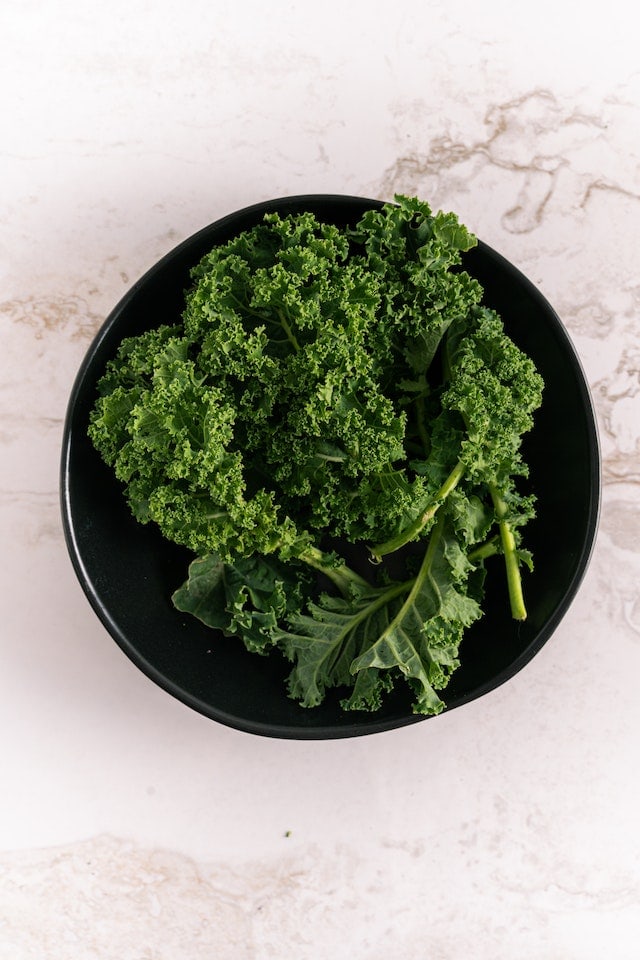 Why Kale is NOT a Superfood - TryingToLiveFit.com